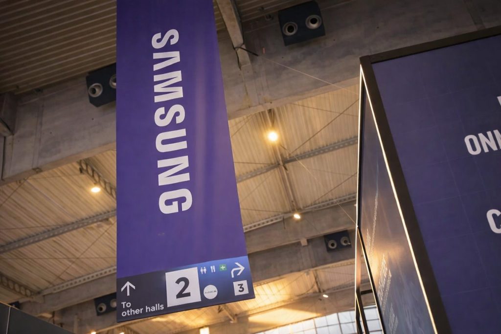 Samsung claims an “industry-first” single-server vRAN call on a live US ...