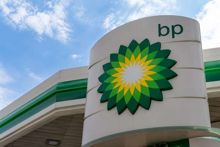 BP Holds 500p Even as Oil Sheds 2%