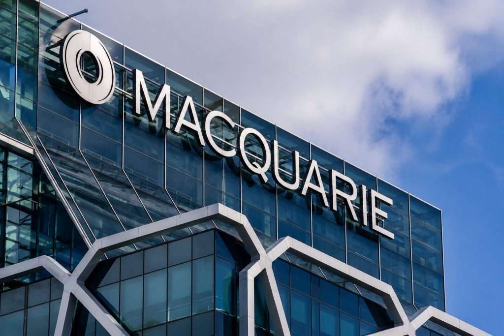Macquarie Group Shares Hover Around 52-Week High Amid ASX Advance